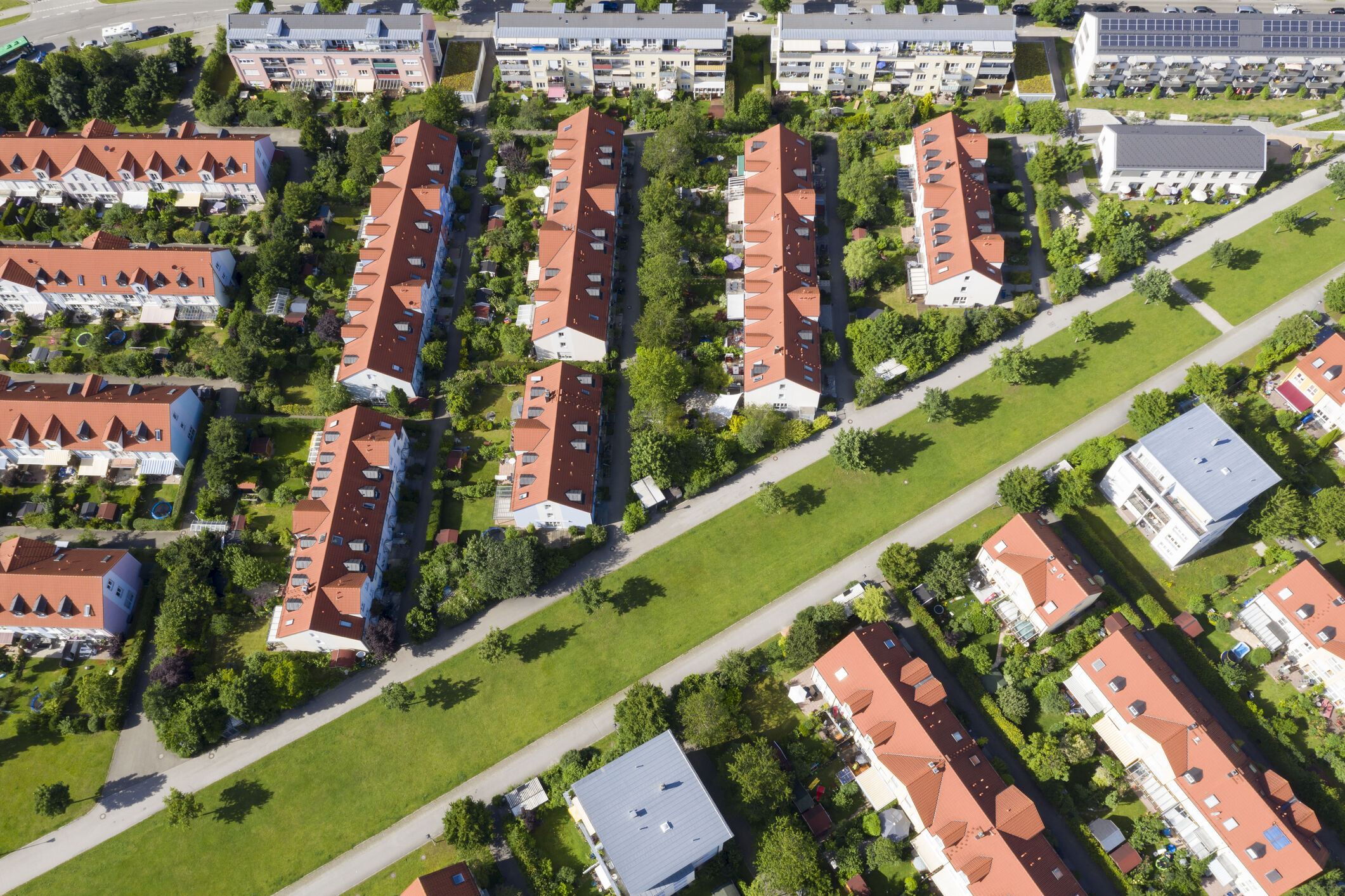 Fitch: Brookfield at ‘elevated risk’ of default on German multifamily loan