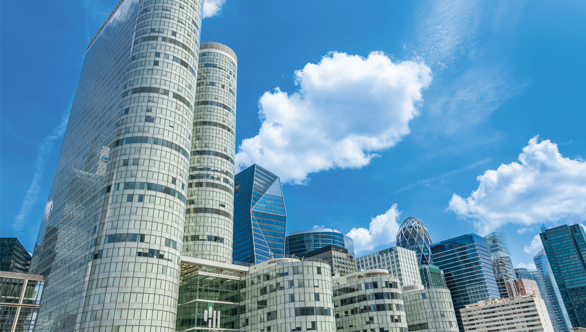 Building behind the loan: Cœur Défense